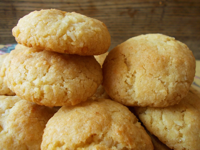 Coconut Macaroon Cookies - The Chestnut Candle