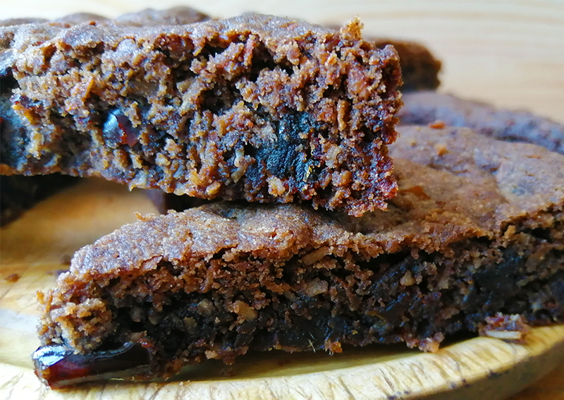 Vegan Carob Date Crunch - The Chestnut Candle